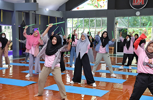 Pekerja Kantoran dan Pemula Bisa Cobain Pound Fit, Ini 7 Manfaatnya!
