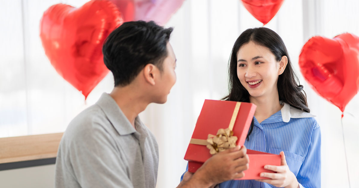 10 Ide Kado Valentine untuk Pacar, Bikin Tambah Bucin!